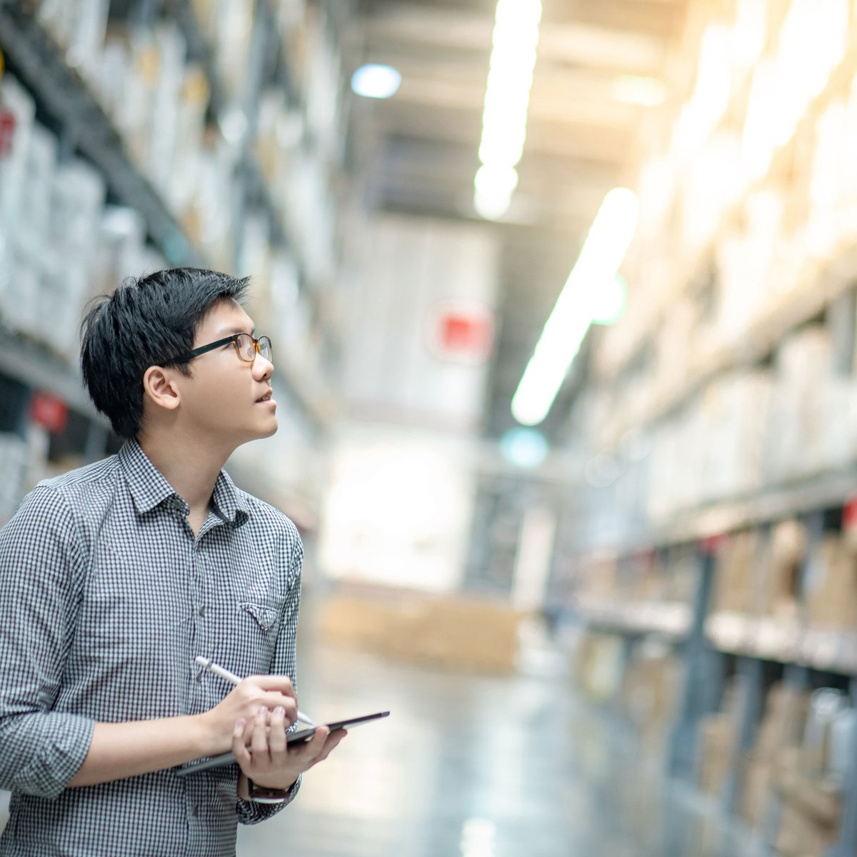 Why Medical Device OEMs Partner With CDMOs for Supply Chain Management